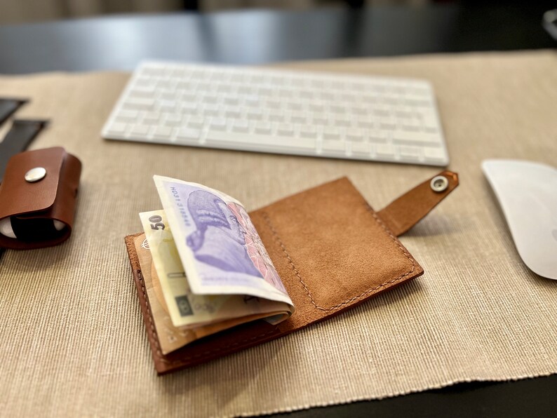 Slim Bifold Wallet for Cards & Money With Minimalist Design-small - PDF ...