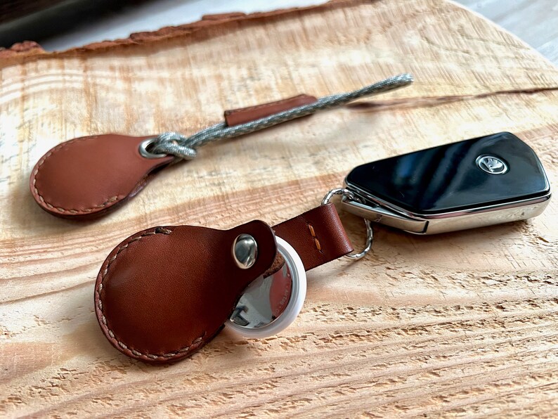 Leather AirTag Case PDF Pattern – Slim Keyring Holder (2 Models) - Etsy ...