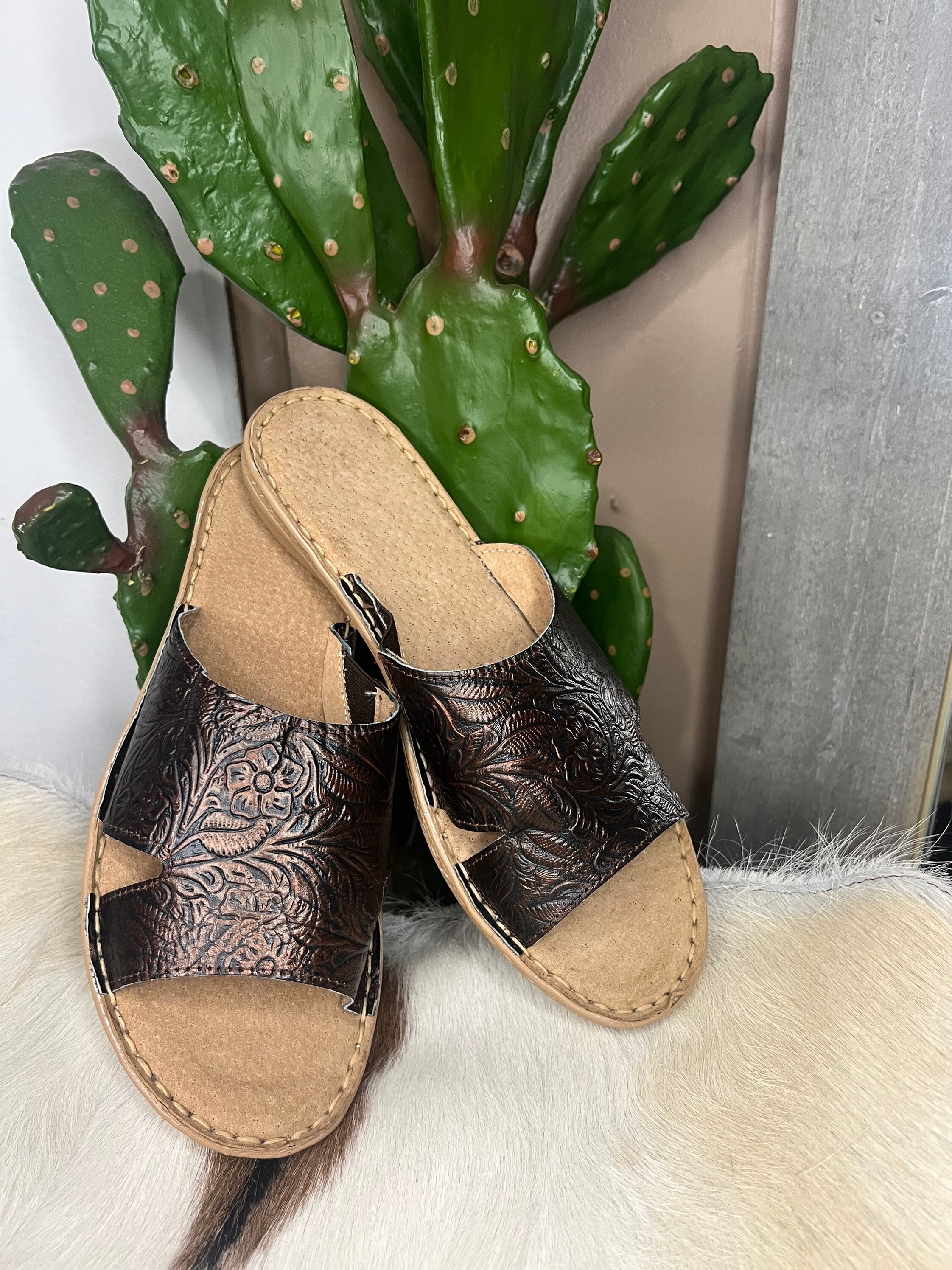 Cowhide/leather Sandals - Etsy