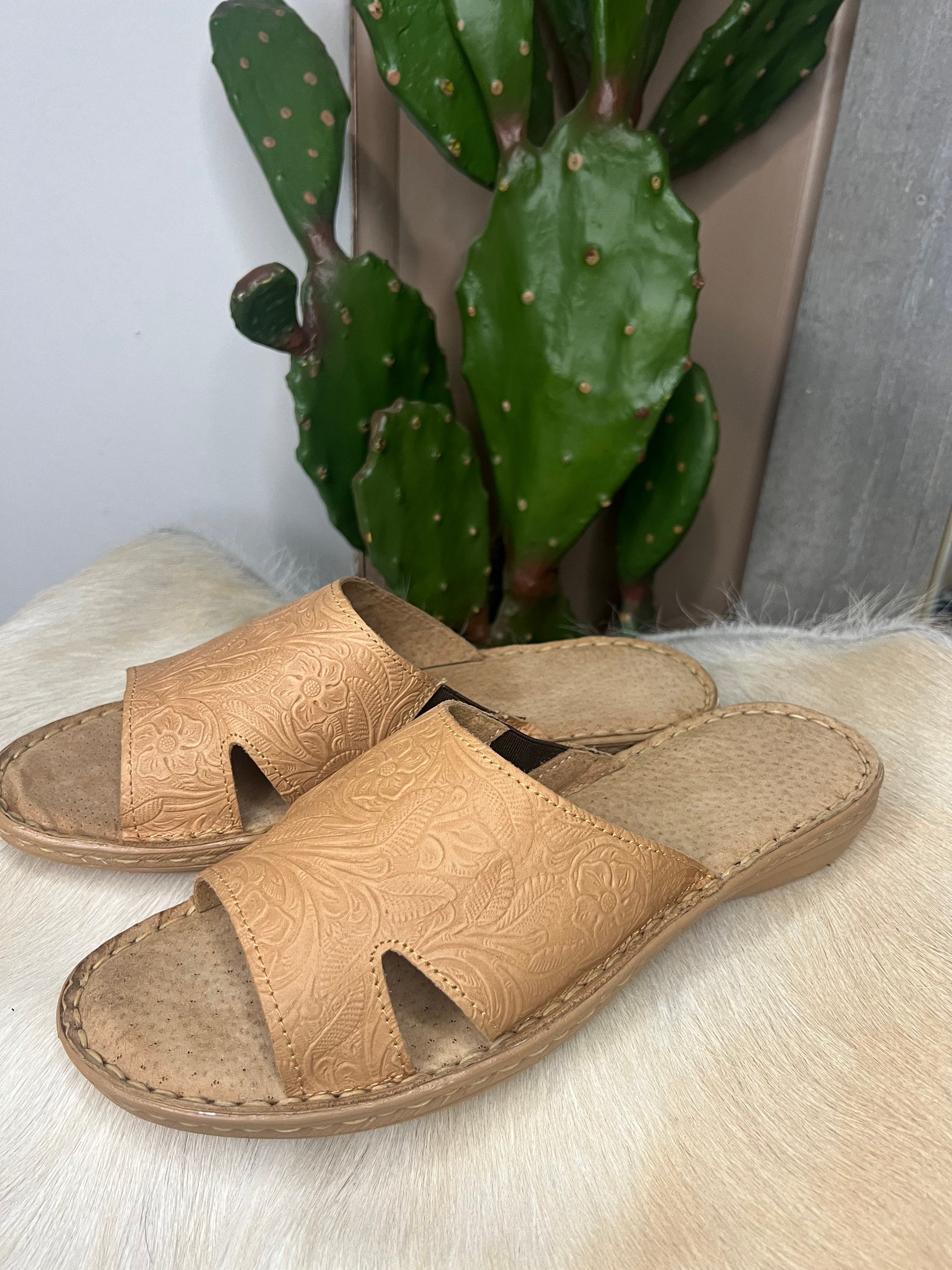 Cowhide/leather Sandals - Etsy