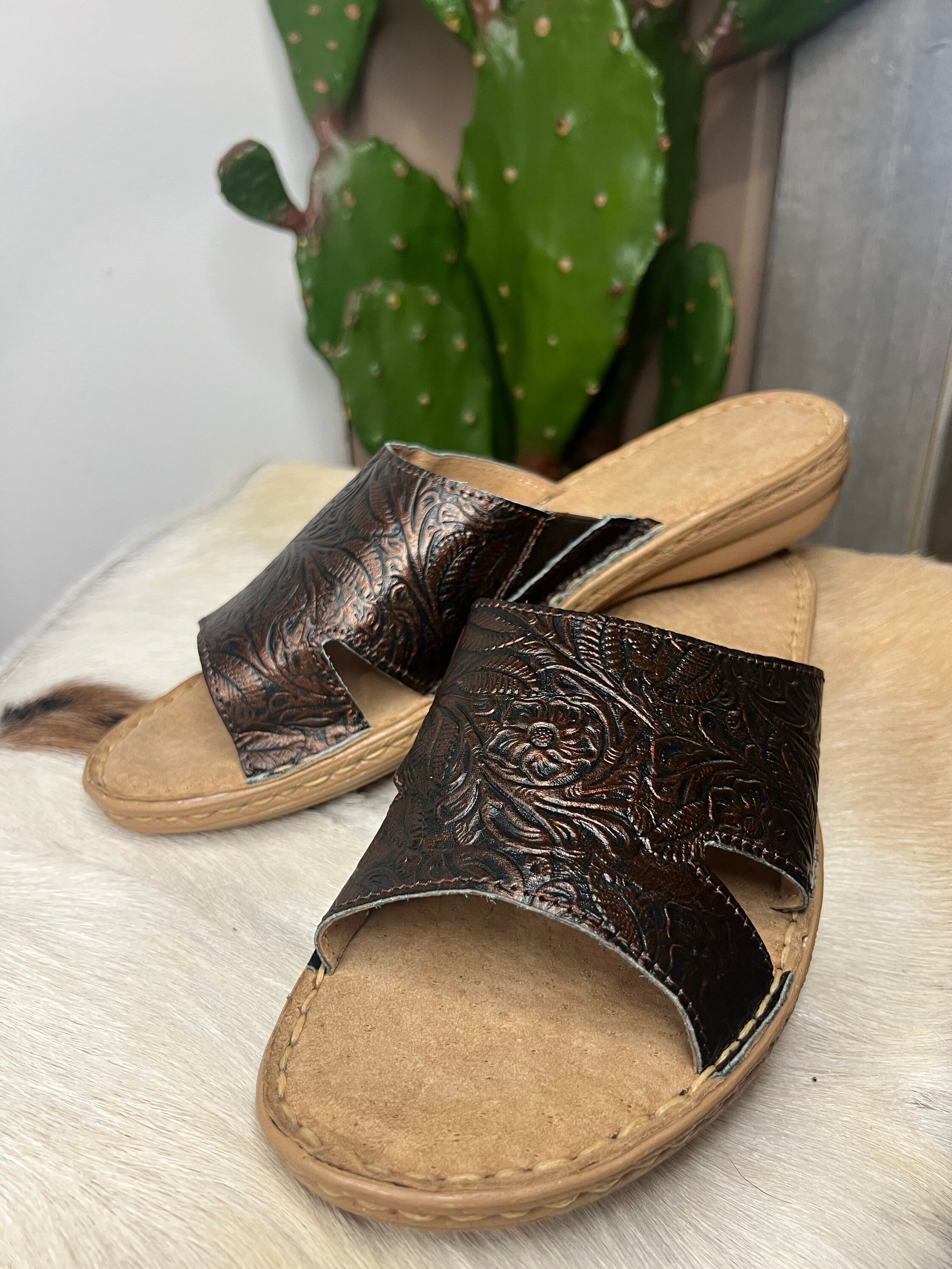 Cowhide/leather Sandals - Etsy
