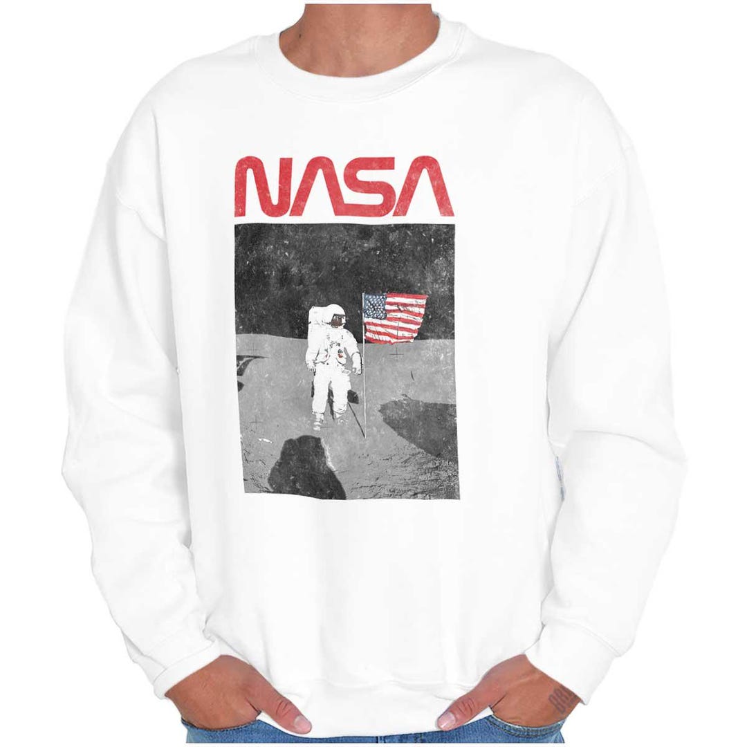 Vintage NASA Astronaut Space Landing Womens or Mens Crewneck Sweatshirt ...