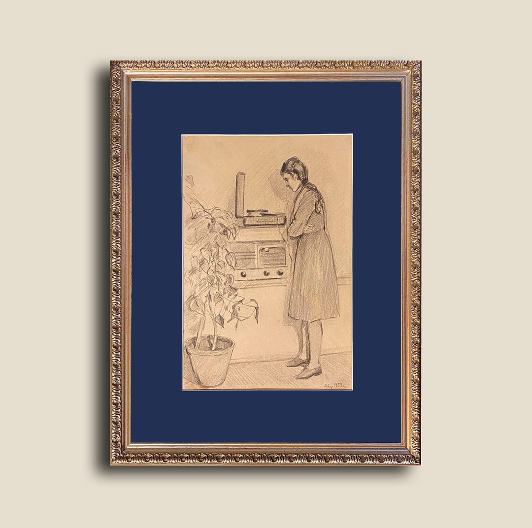 Portrait Girl by the Gramophone Vintage - Etsy
