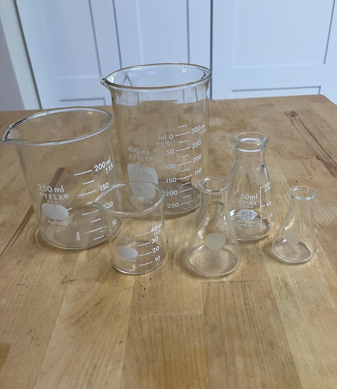 Set of 6 Vintage Pyrex Beakers and Kimax and Pyrex Erlenmeyer Flasks - Etsy
