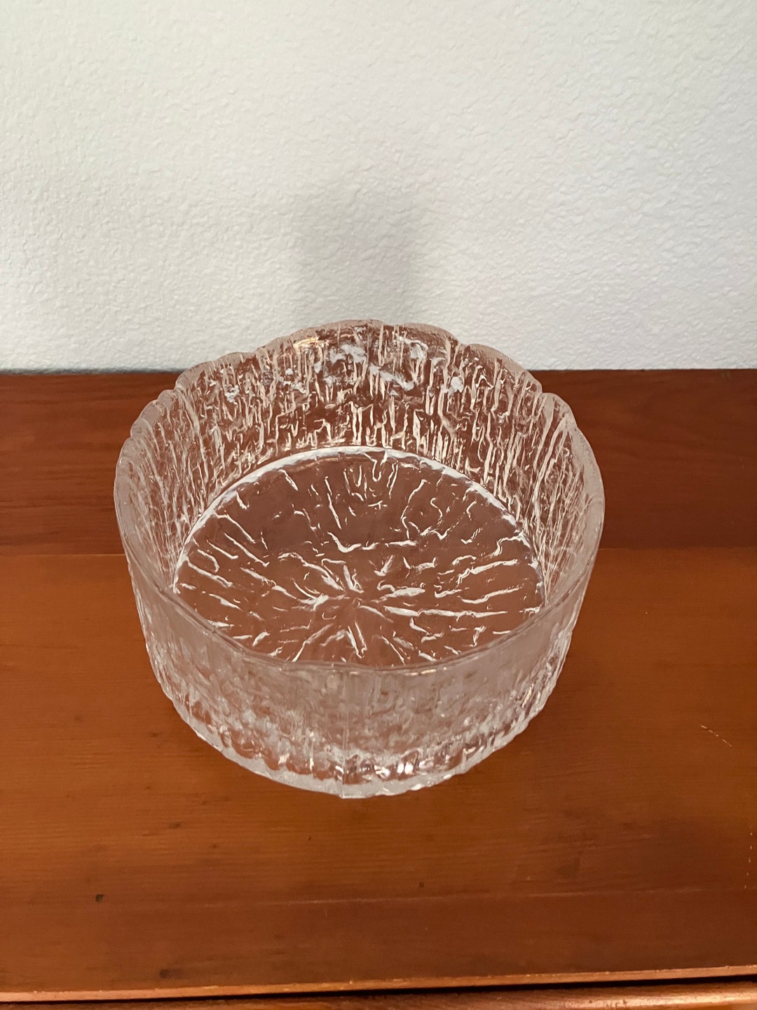 Vintage SKRUF Sweden Textured Scalloped ice Centerpiece Art Glass Bowl ...