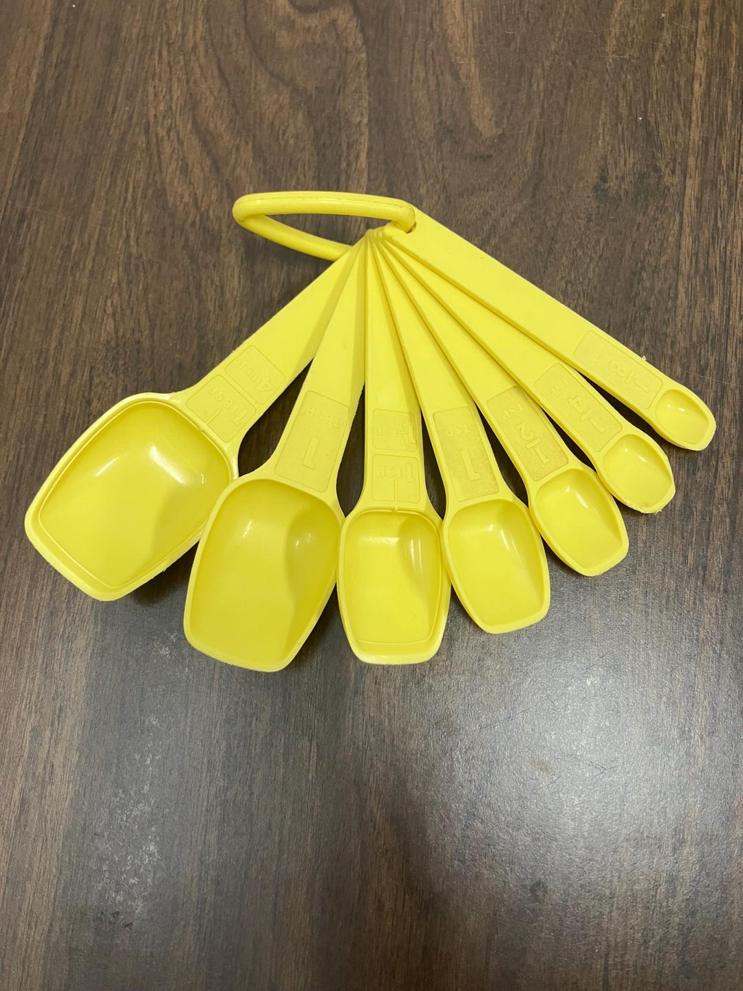 Vintage Tupperware Measuring Spoons on Ring, Yellow Tupperware ...
