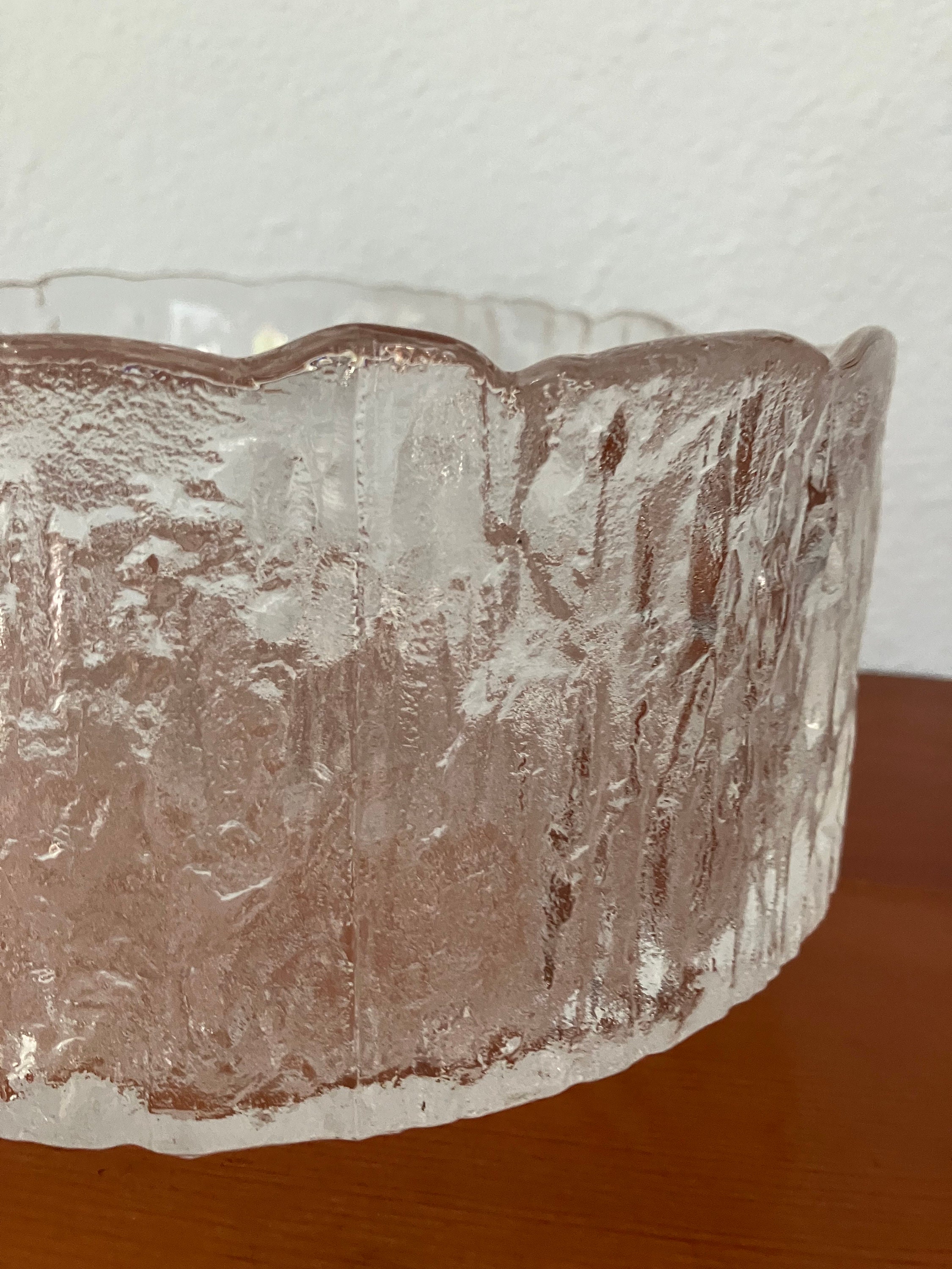 Vintage SKRUF Sweden Textured Scalloped "ice" Centerpiece Art Glass ...