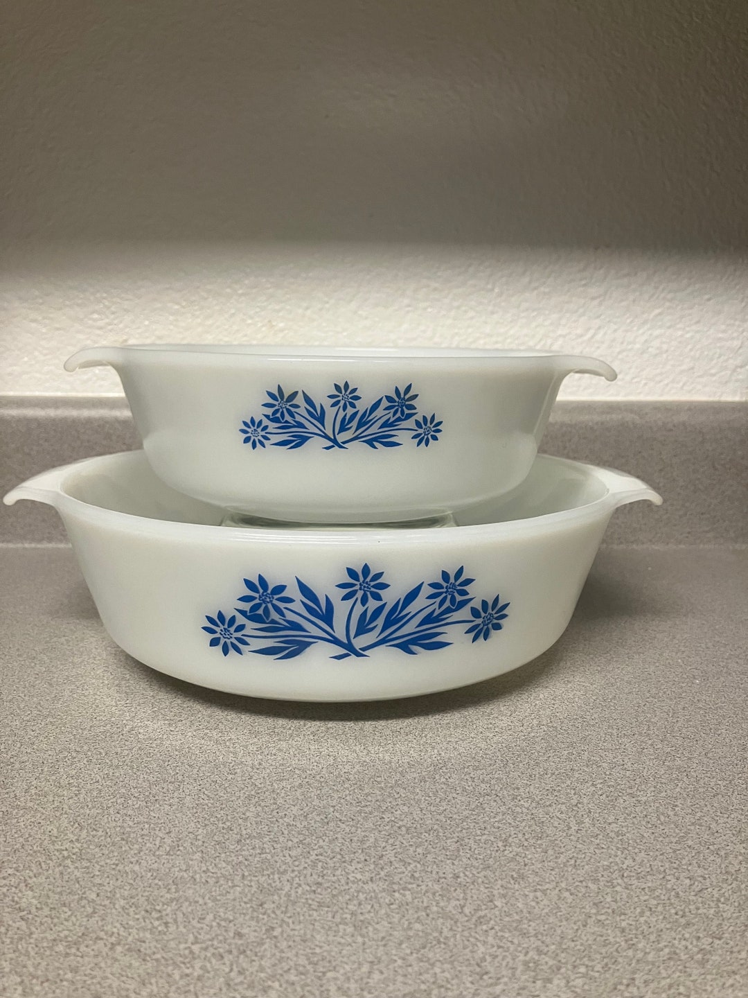 2 Vintage Fire King Milk Glass Blue Flower Casserole Dishes 2 Quart and ...