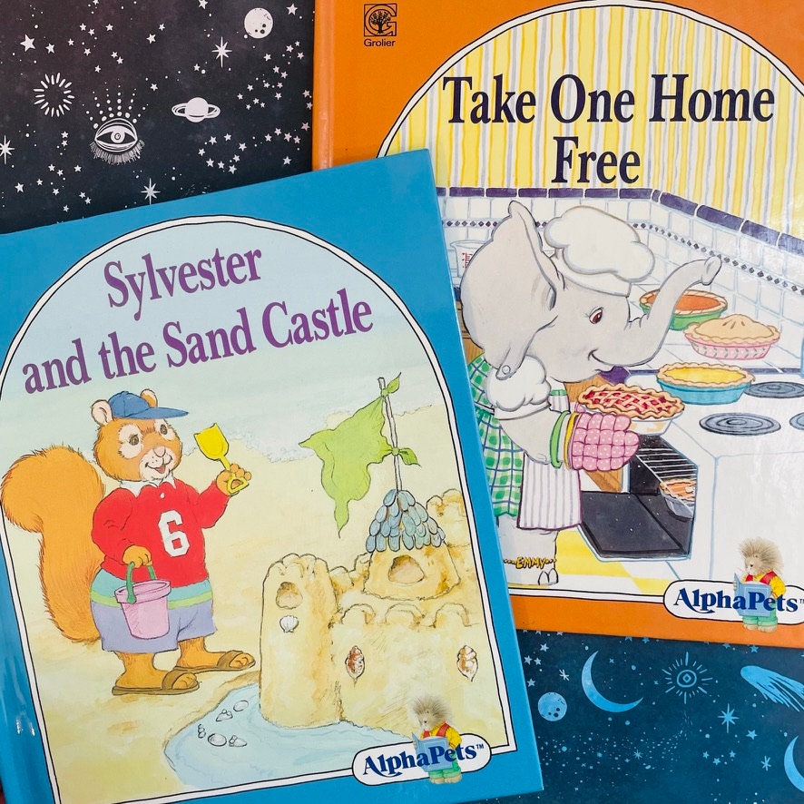 Alpha Pets // Choose ONE // Animal Alphabet Books // Alphapets - Etsy