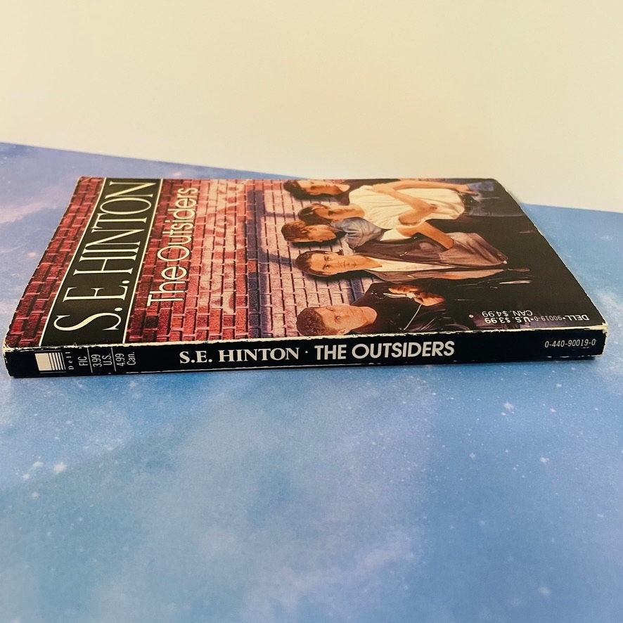 The Outsiders // S.E. Hinton // Dell Edition // Troubled Youth // 80s ...