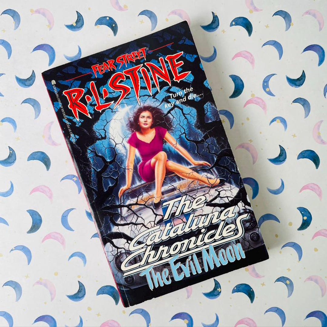 R.L. Stine Fear Street // the Evil Moon // the Cataluna Chronicles 1 ...