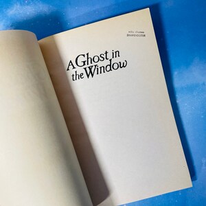 A Ghost in the Window 1987 // Betty Ren Wright // Apple Paperbacks ...