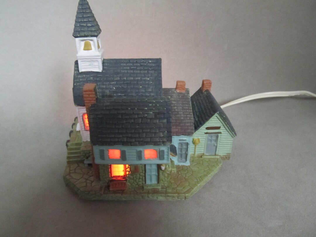 Vintage 1989 Avon Early American Light-up Church From the Village ...