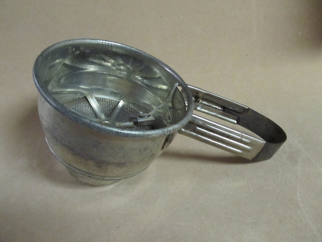 Vintage 1940s Stainless Steel Foley MPLS Manual Squeeze Action Flour ...
