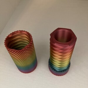 3d Printed Knurled Twist Container - Self Closing - Quarter Holder ...
