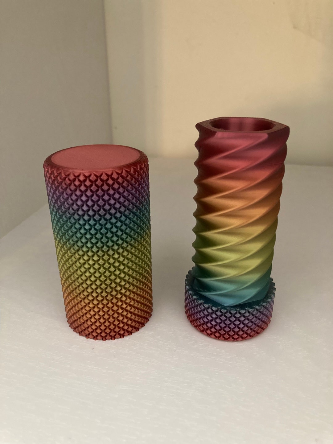 3d Printed Knurled Twist Container - Self Closing - Quarter Holder ...