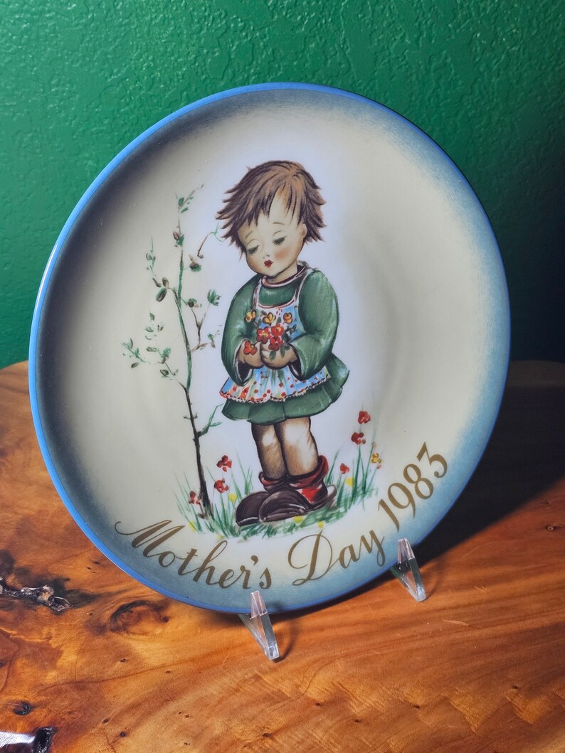 1983 Schmid Hummel Collector's Mother's Day Plate Inspired by Sr. Berta ...