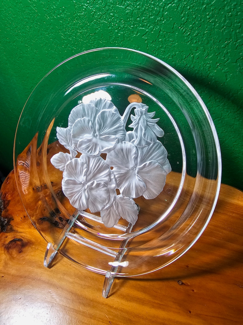For Hoya by T. Yamamoto Crystal Plate Flower of the Month March Pansies ...