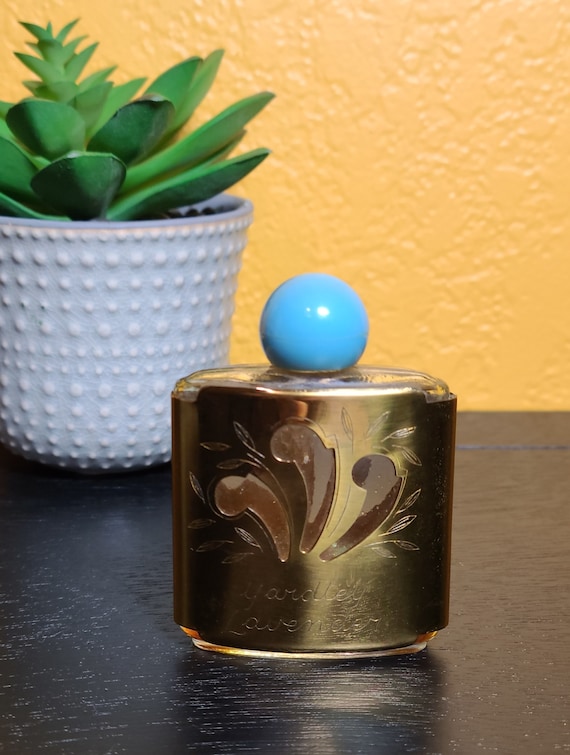 Vintage perfume bottle, Yardley's Old English Lavende… - Gem