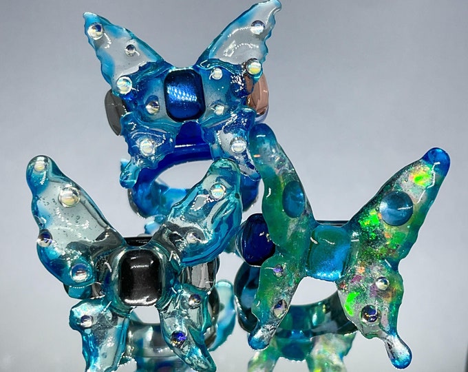 Butterfly Hug Resin Ring | Blue Planet - Etsy
