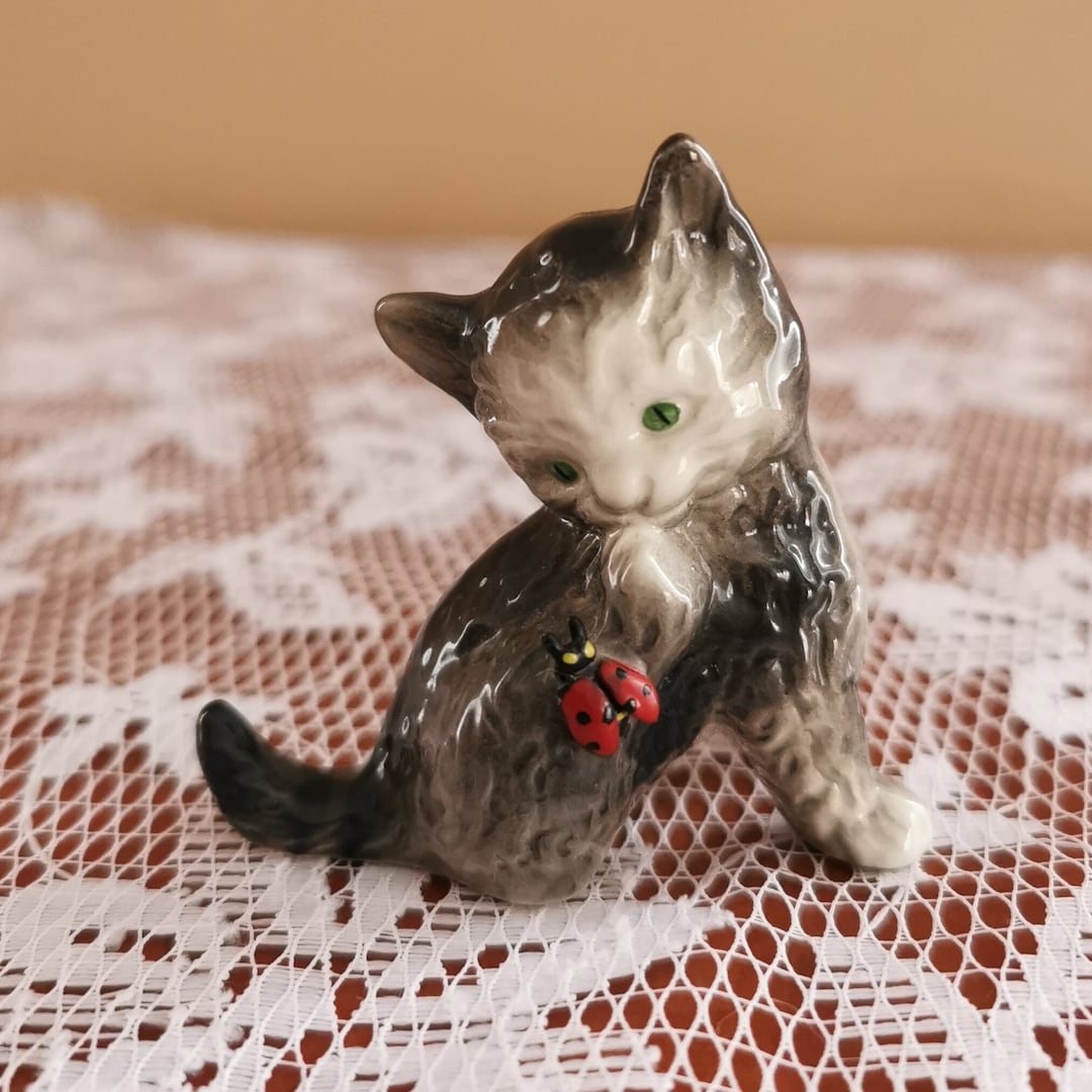 Vtg Goebel Cat Figurine With Ladybug 2 1/2 Vintage Germany - Etsy
