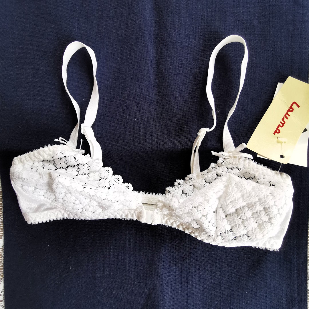 White Elegant Bra Latvian Vintage Bra Size 70A NOS - Etsy