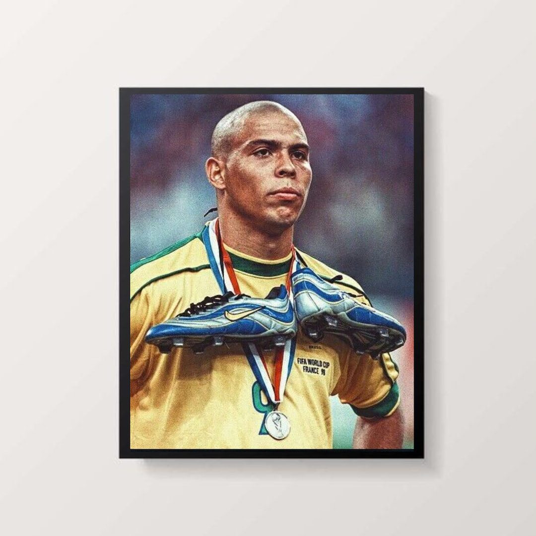 Wall Art R9 Vintage Poster Ronaldo Nazario R9 Wall Art Digital Wall Art ...