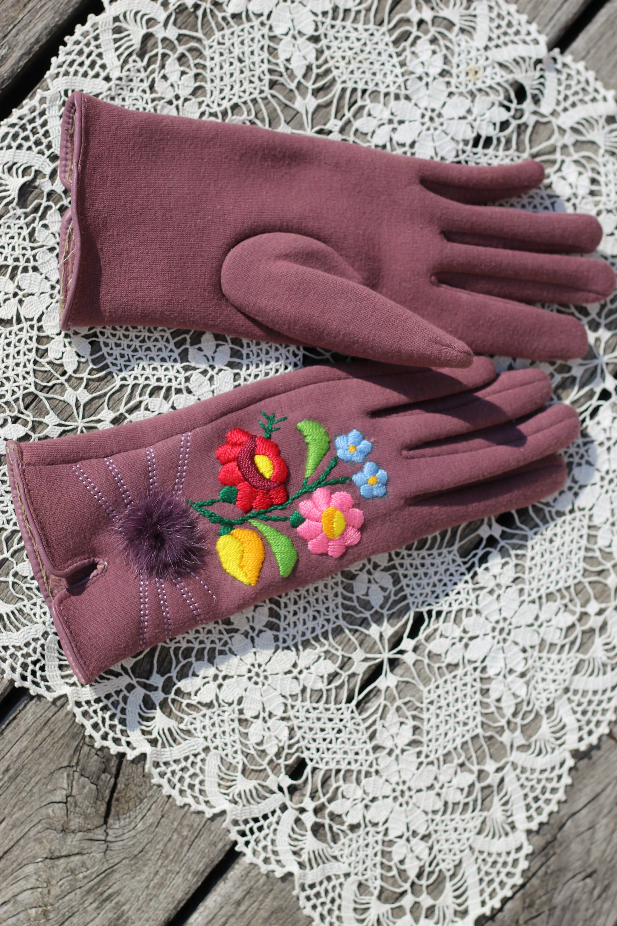 Traditional Hungarian Hand Embroidered Glove, Hungarian Embroidery ...
