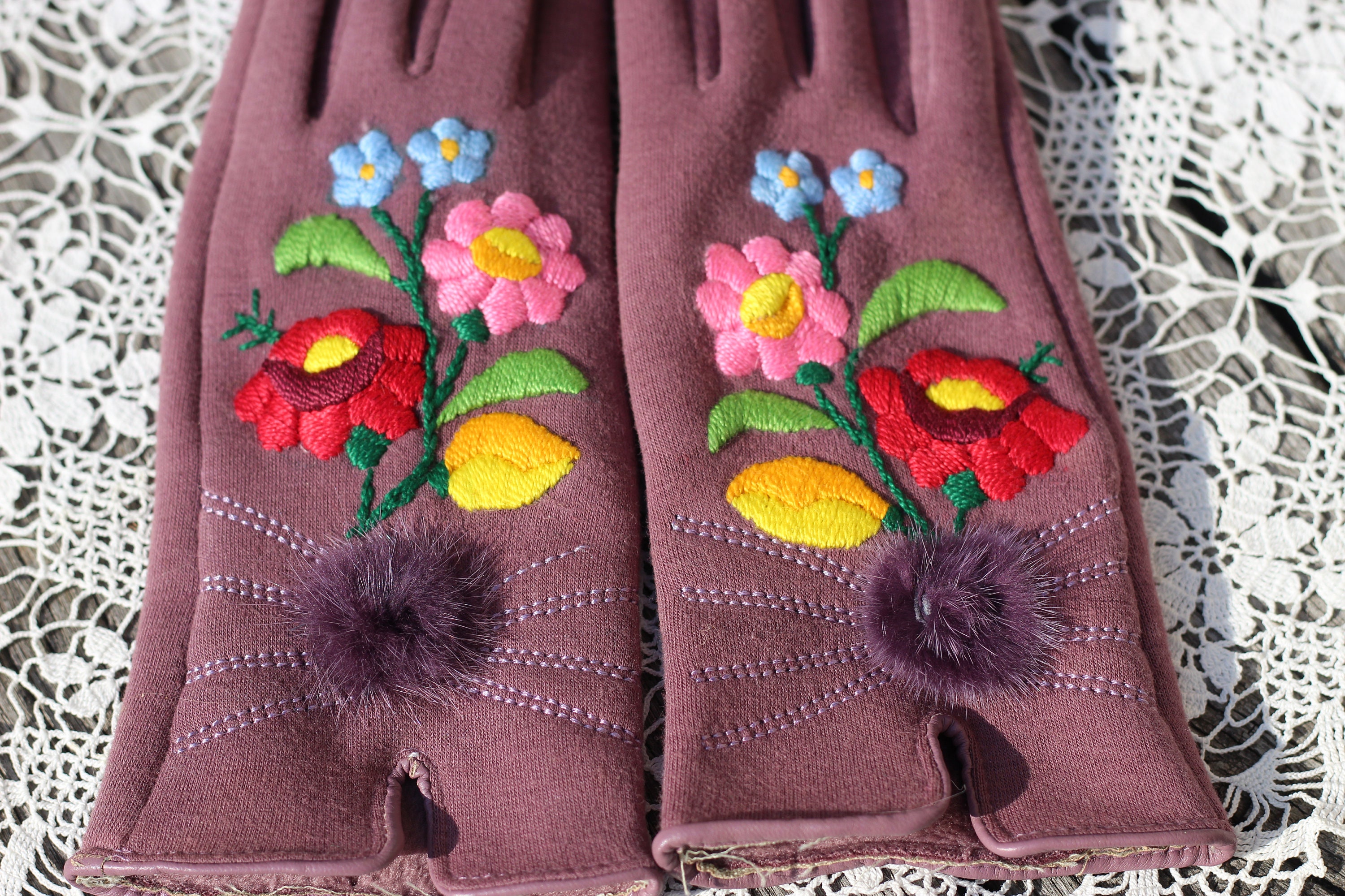 Traditional Hungarian Hand Embroidered Glove, Hungarian Embroidery ...