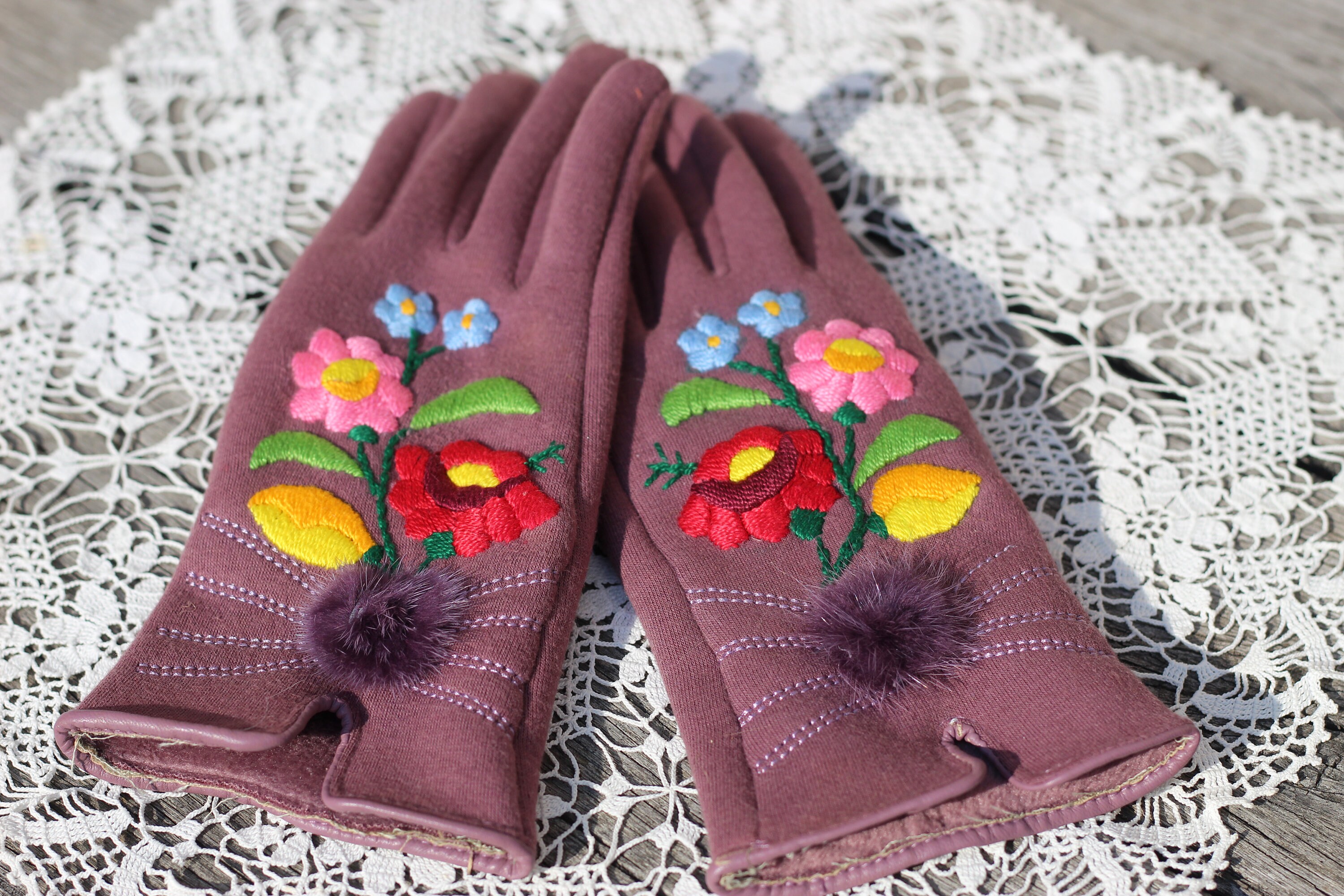 Traditional Hungarian Hand Embroidered Glove, Hungarian Embroidery ...