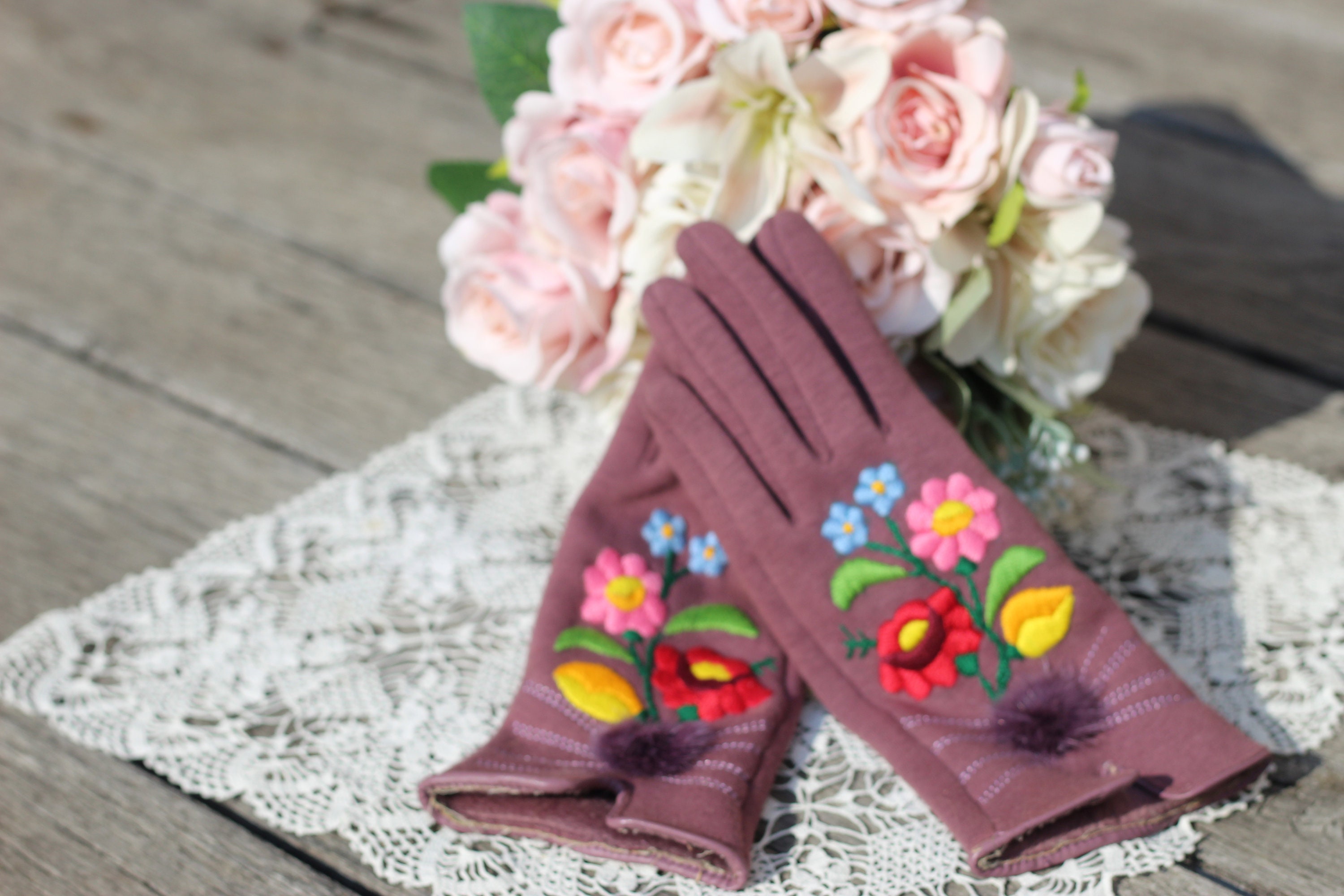 Traditional Hungarian Hand Embroidered Glove, Hungarian Embroidery ...