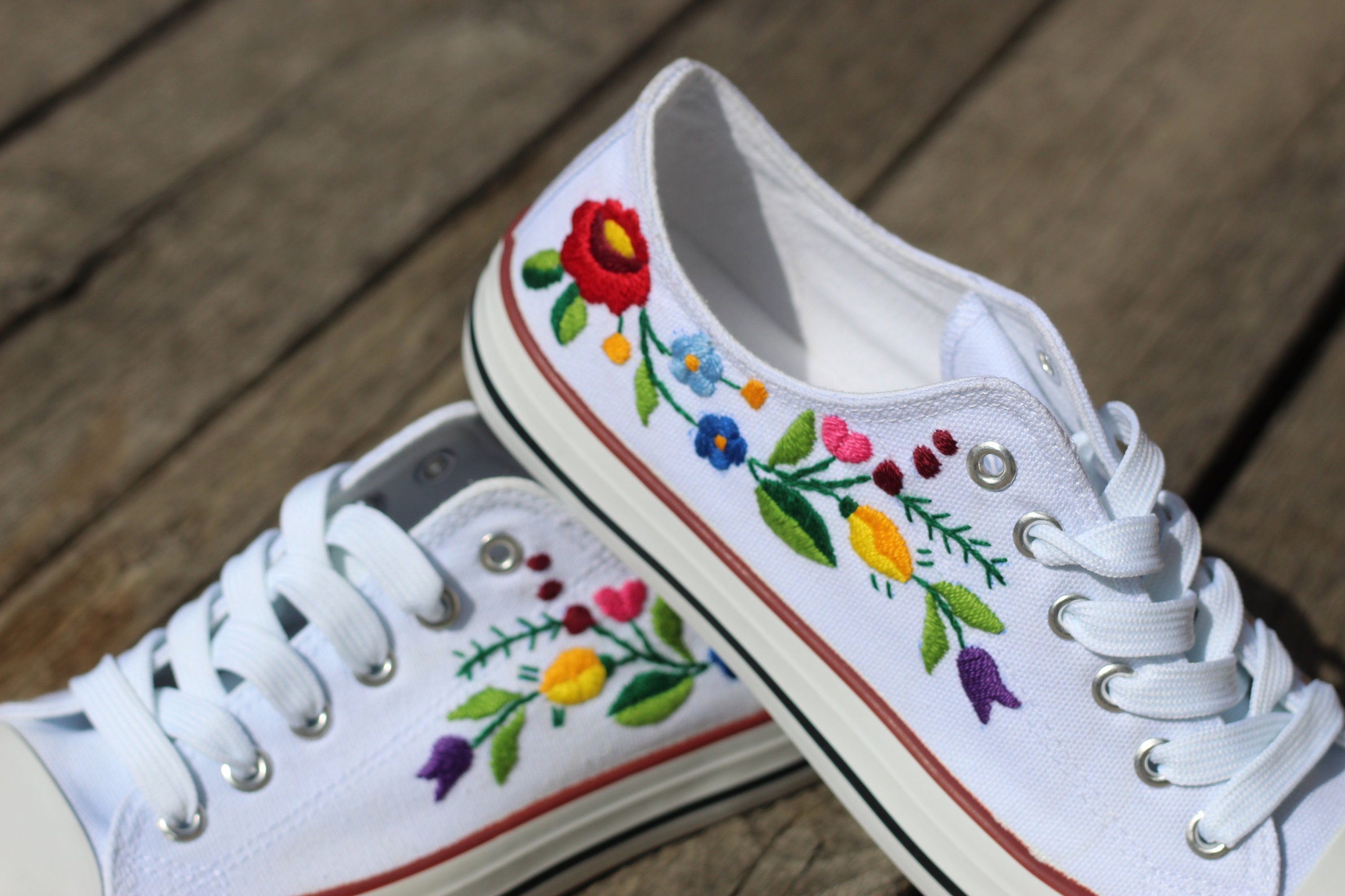 Hand Embroidered Shoes With Lovely Hungarian Kalocsa Flowers 38 Eu Size ...