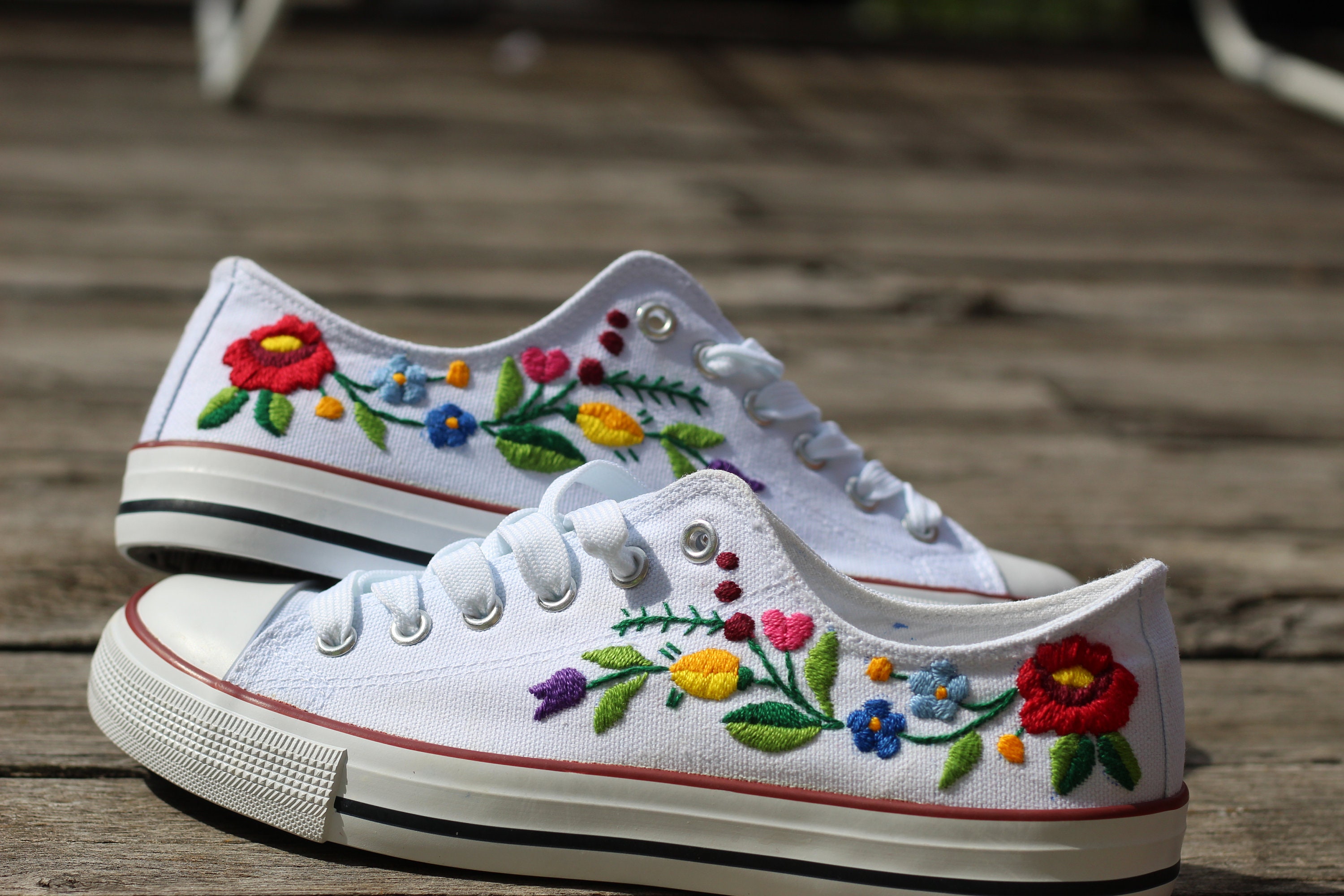Hand Embroidered Shoes With Lovely Hungarian Kalocsa Flowers 38 Eu Size ...