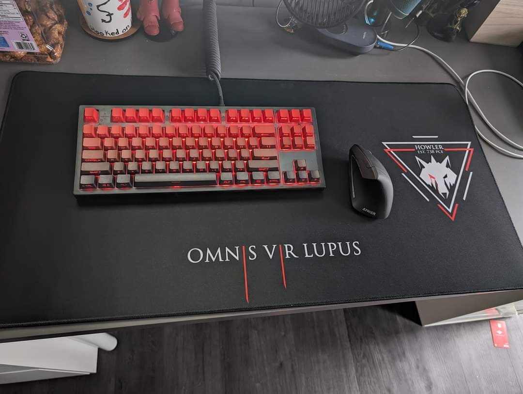 Howler 2, Omnis Vir Lupus, Red Rising, Desk Mouse Pad - Etsy
