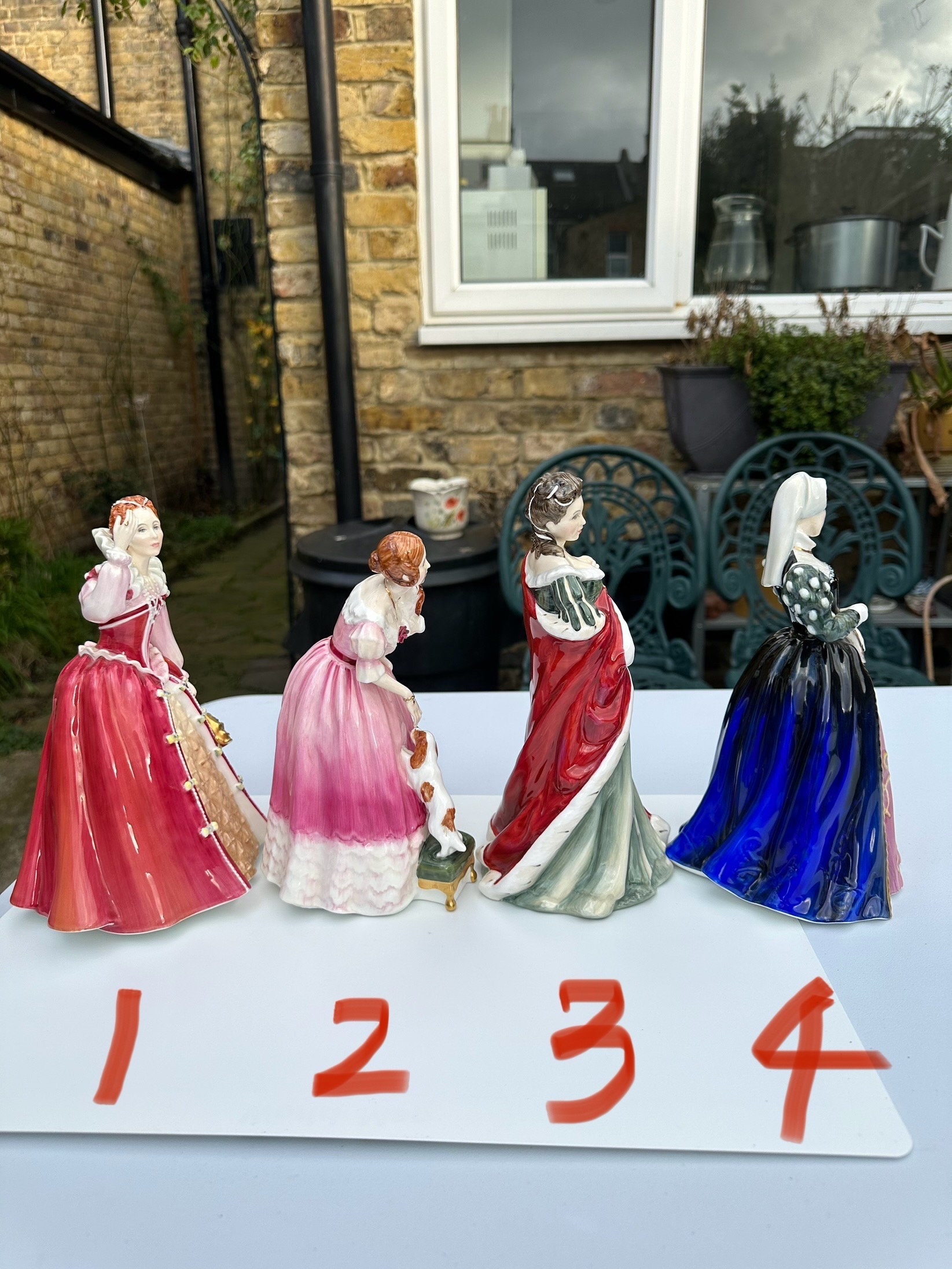 Royal Doulton Limited Edition Porcelain Figurines of Queen Elizabeth I ...