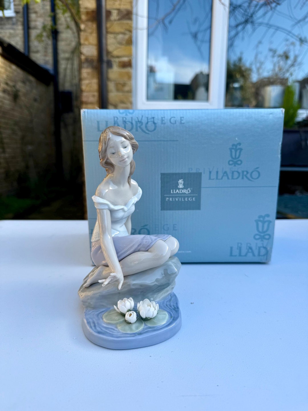 A Boxed Lladro Privilege 7706 Porcelain Figurine of Reflections of ...