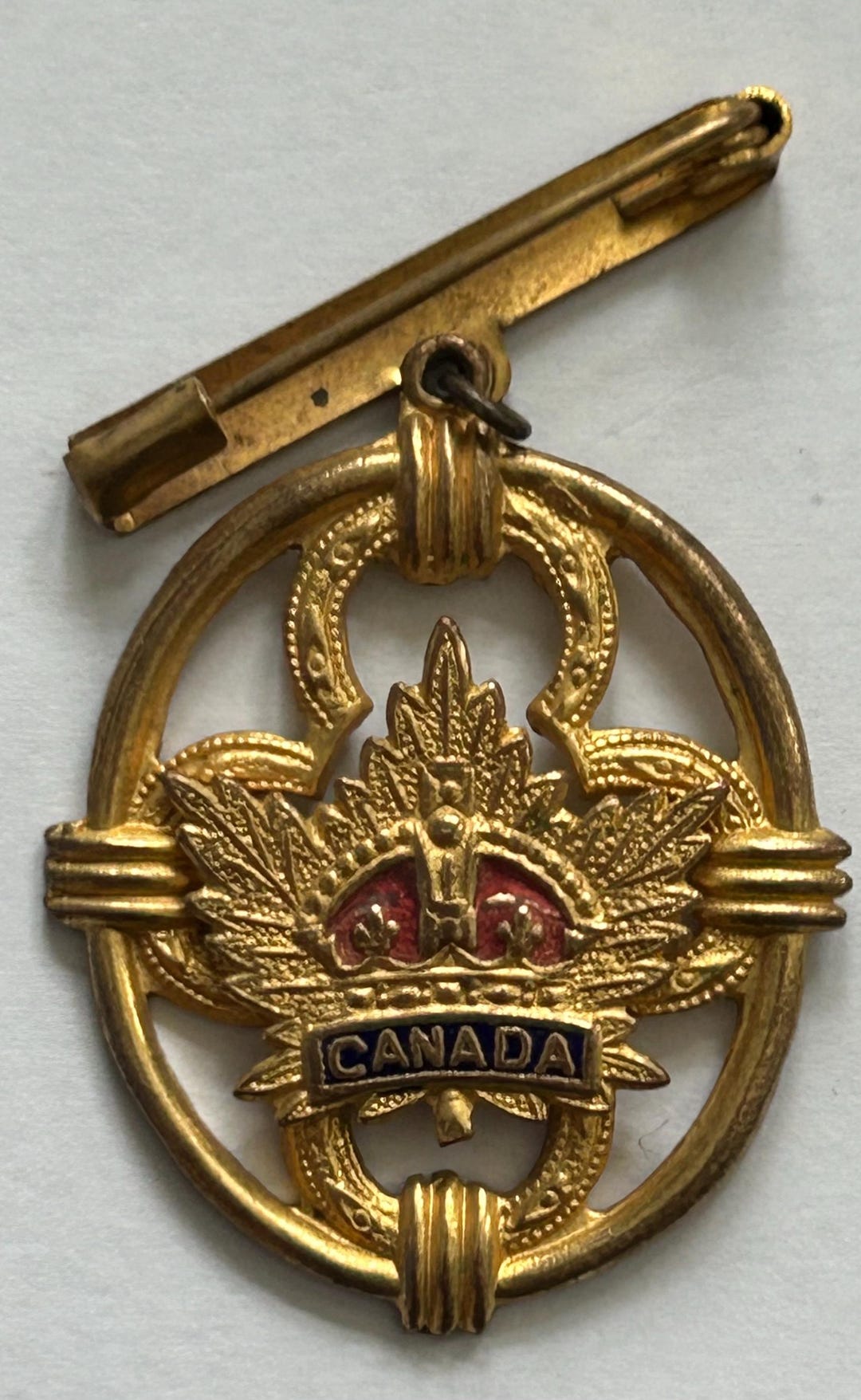 Canadian Regiment Maple Leaf Brass & Enamel Oval Sweetheart's Brooch - Etsy