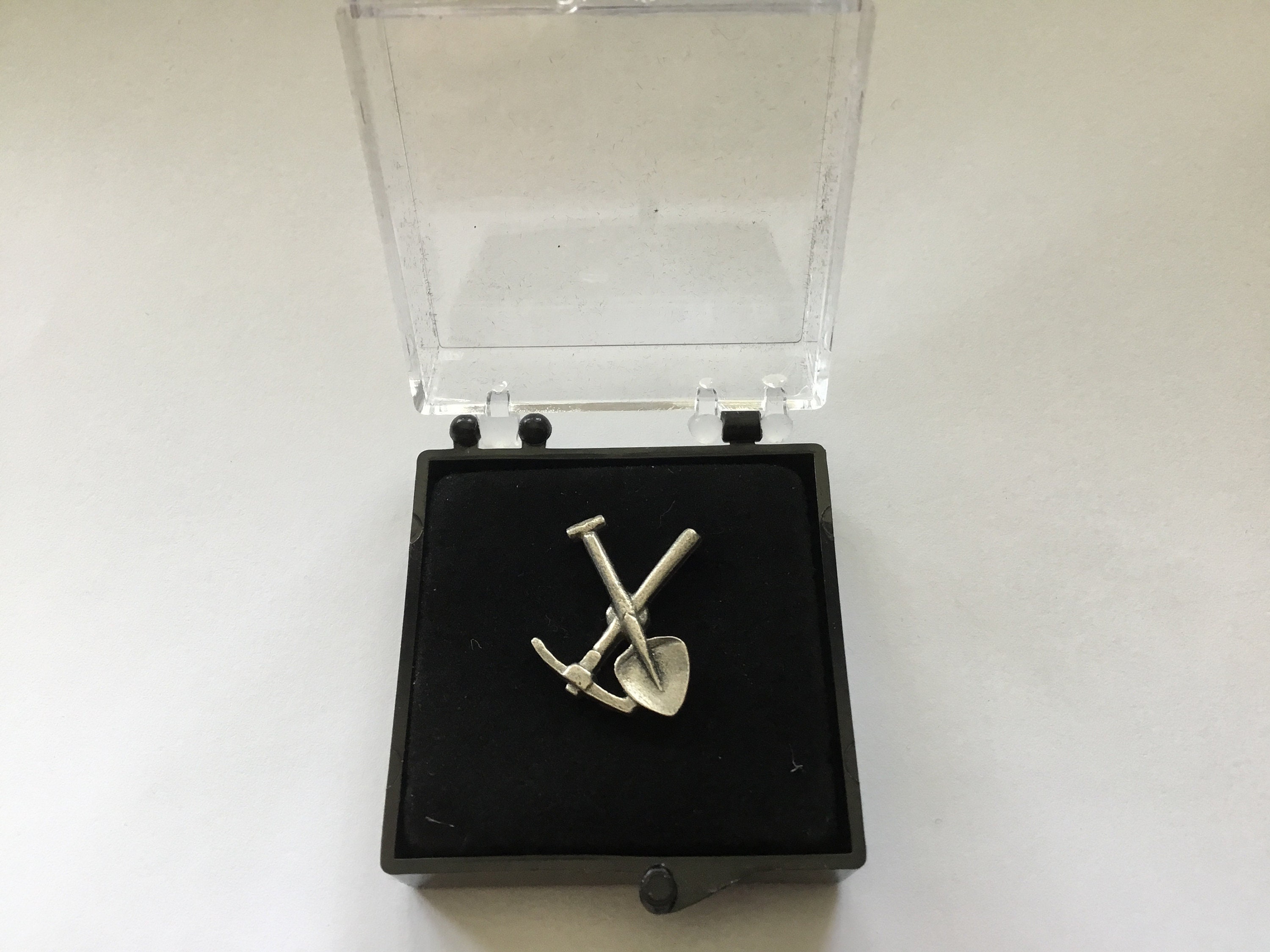 Gold Rush Miners Pick and Shovel Silver Pewter Pin Badge Boxed - Etsy