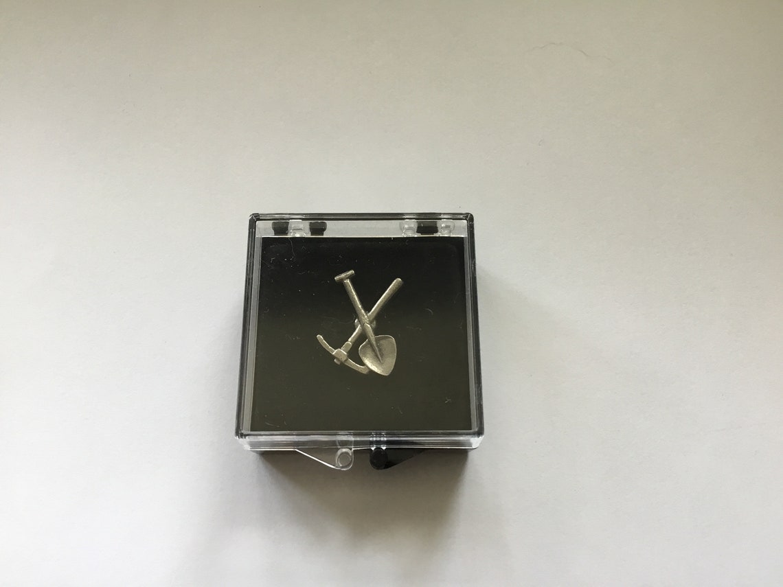 Gold Rush Miners Pick and Shovel Silver Pewter Pin Badge Boxed - Etsy