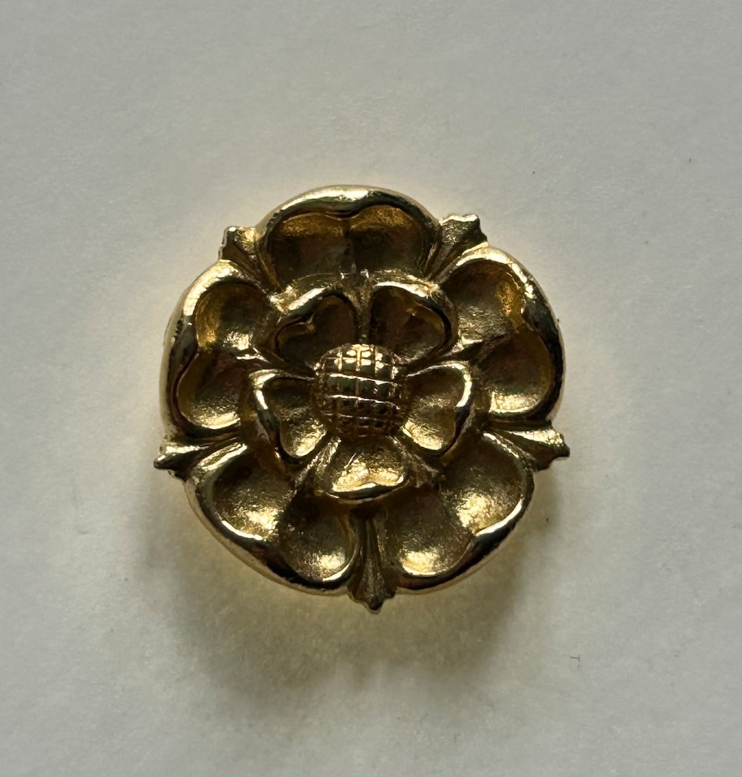 Tudor Rose Gold Plated Pewter Pin Badge - Etsy