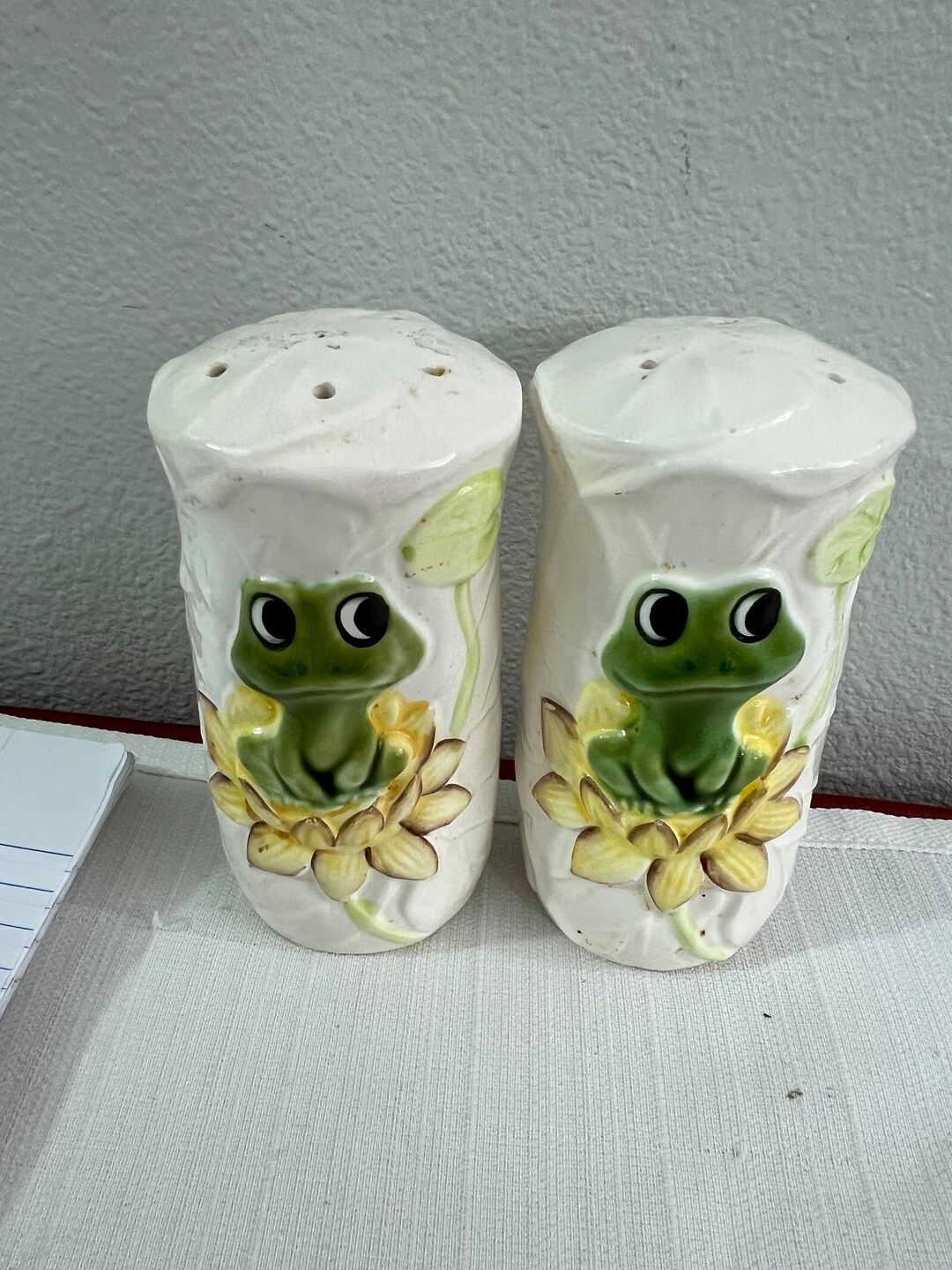 Vintage Neil the Frog Salt and Pepper Shakers - Etsy