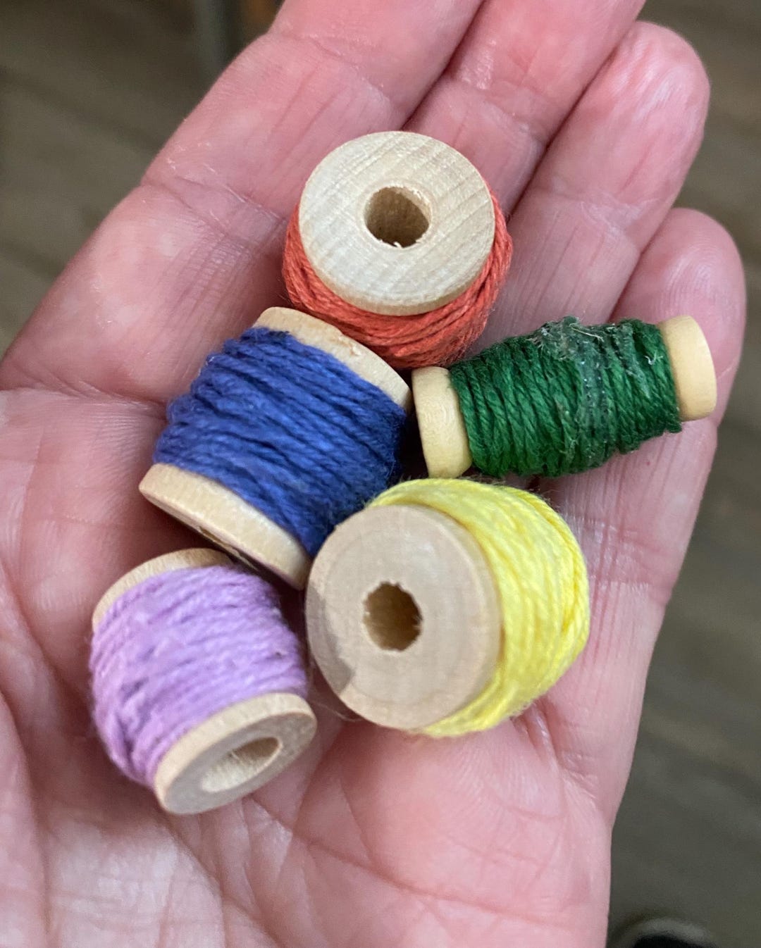 Miniature Thread Spools, 5 Doll House Wood Spools Hand Wrapped in ...