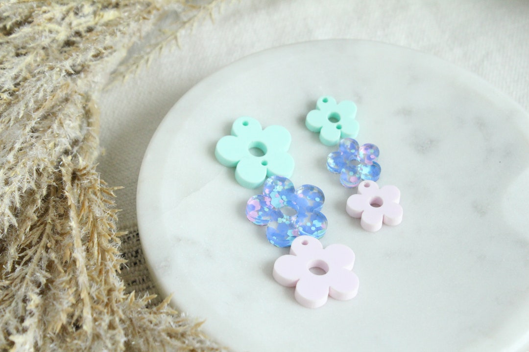 Pastel Periwinkle Glitter Rounded Daisy Retro Flower Trio Acrylic ...