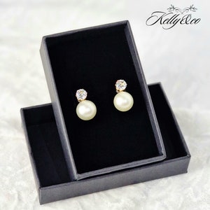 Queen Elizabeth II Inspired Pearl Earrings. Cubic Zirconia Stud, Royal ...