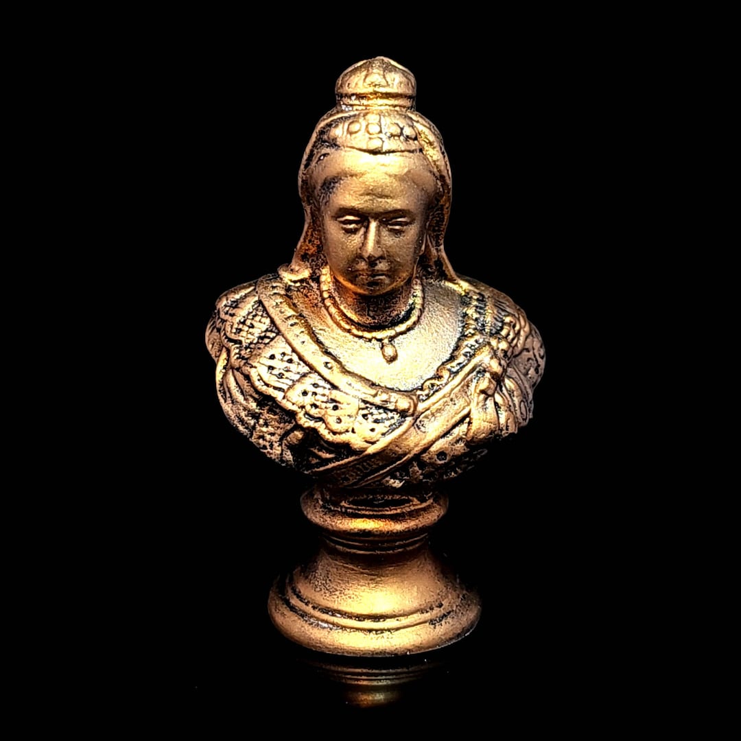 Miniature Bust of Her Majesty Queen Victoria. Royal Reproduction ...