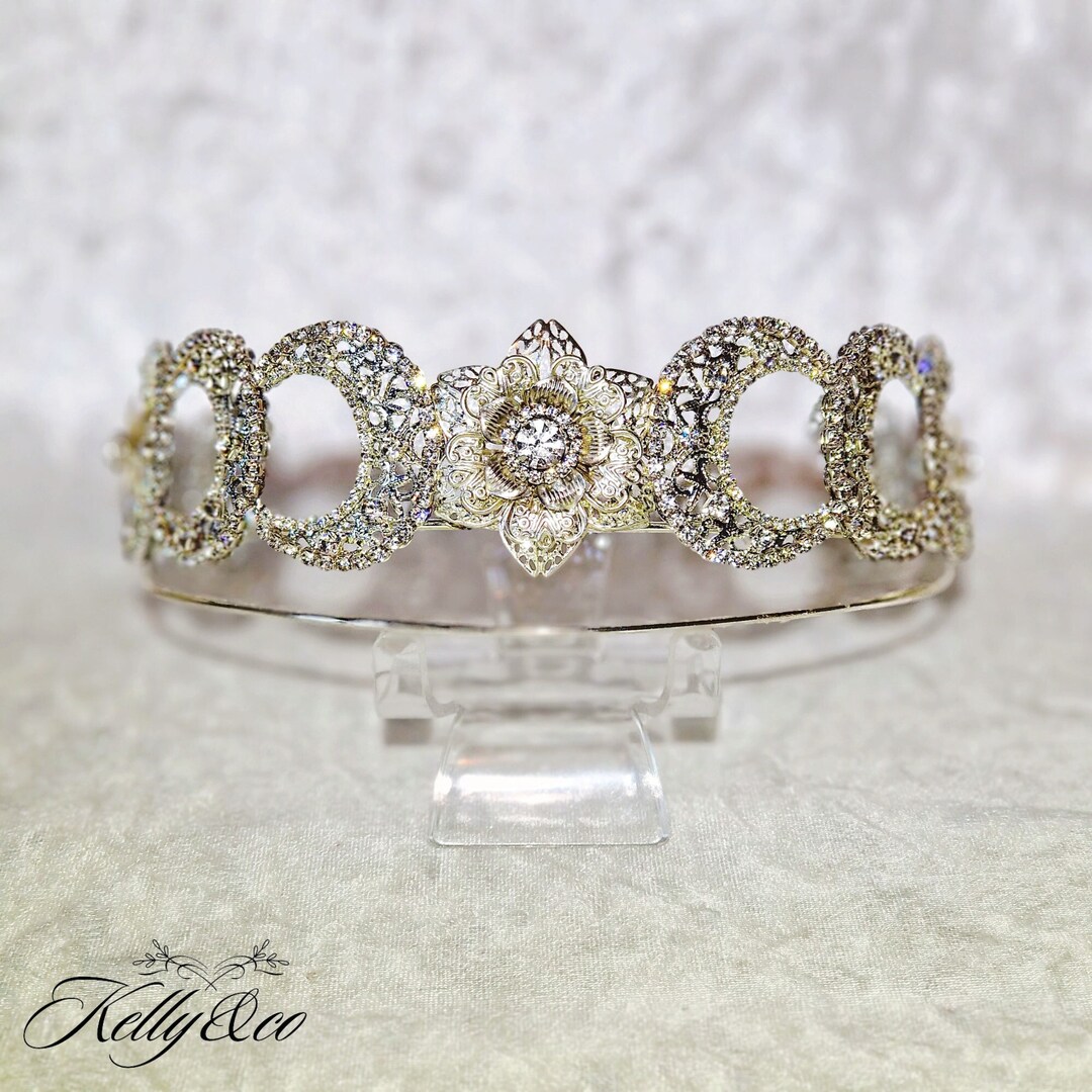 Duchess of Teck Inspired Floral Crescent Tiara. Royal Reproduction ...