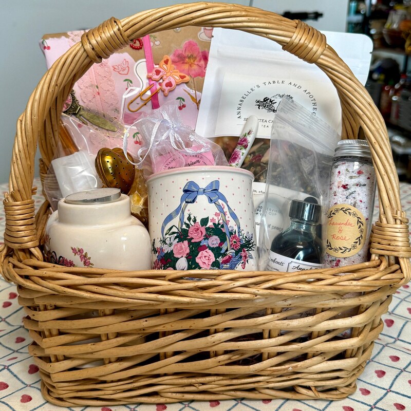 Tea Basket - Etsy