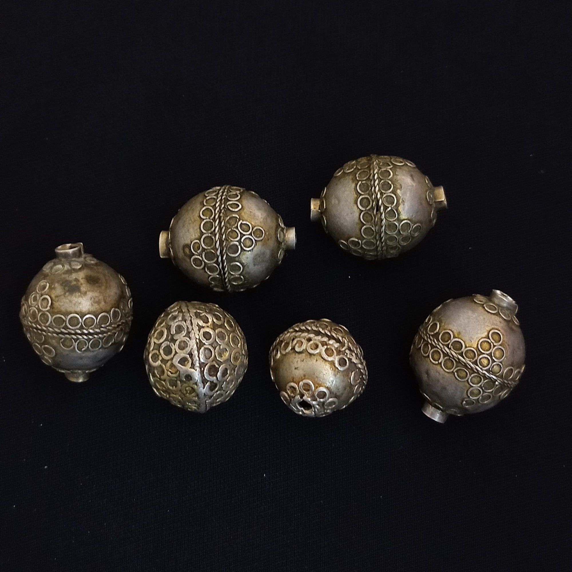 6 Rare Silver Beads. Very Old Silver Beads From Yemen. Antique Jewelry ...
