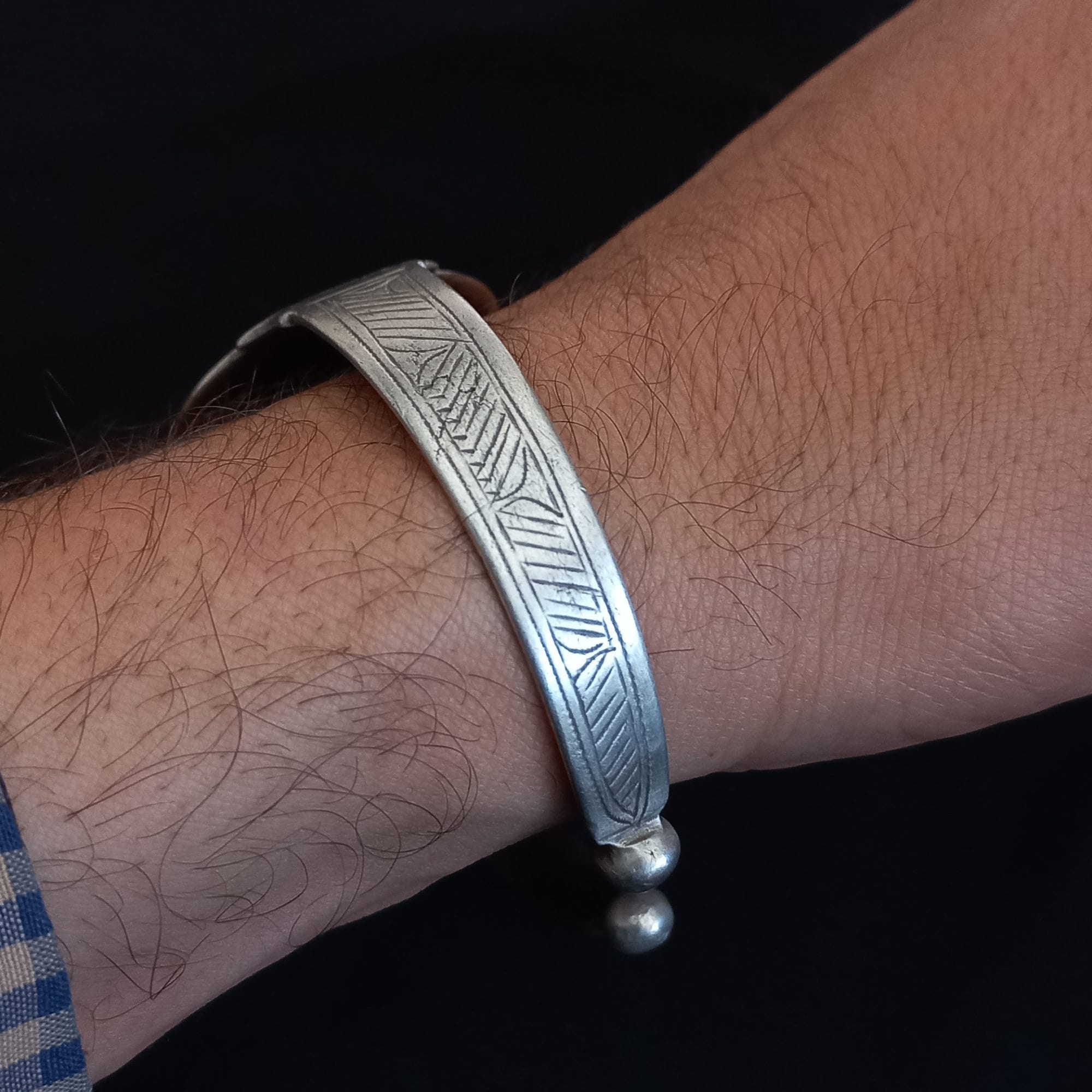 Saharien Old Bracelet. Silver and Hand Engraving From Southern Sahara ...