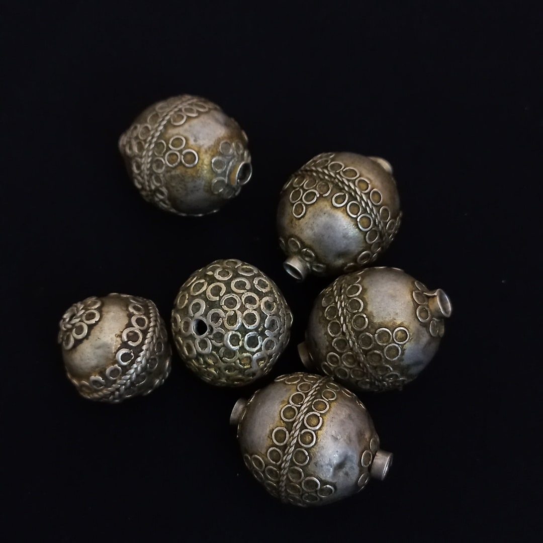 6 Rare Silver Beads. Very Old Silver Beads From Yemen. Antique Jewelry ...